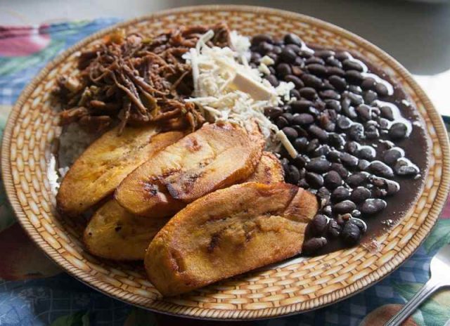 Venezuelan Food: 23 Traditional Dishes of Venezuela | Travel Food Atlas