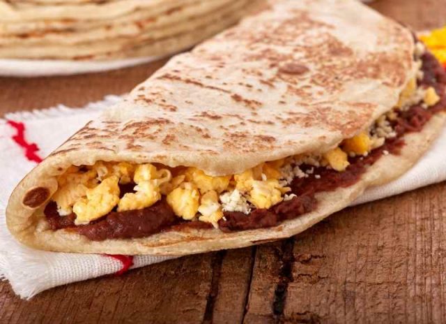 Honduran Baleadas Recipe | Travel Food Atlas