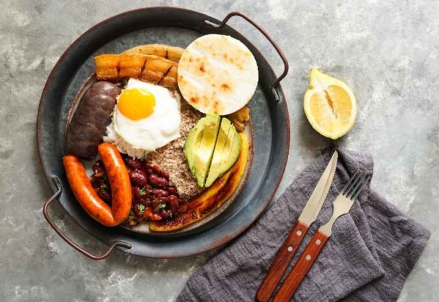 Colombian Food: 23 Traditional Dishes of Colombia | Travel Food Atlas