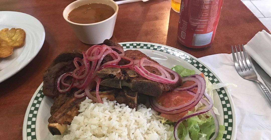 La Bandera Dominicana Recipe | Travel Food Atlas