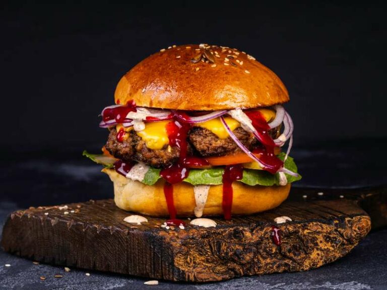 Emirati Cuisine: 13 Must-Try Traditional Dishes from the UAE | Travel ...