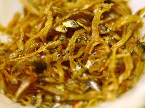 Filipino Fried Dilis Recipe | Travel Food Atlas